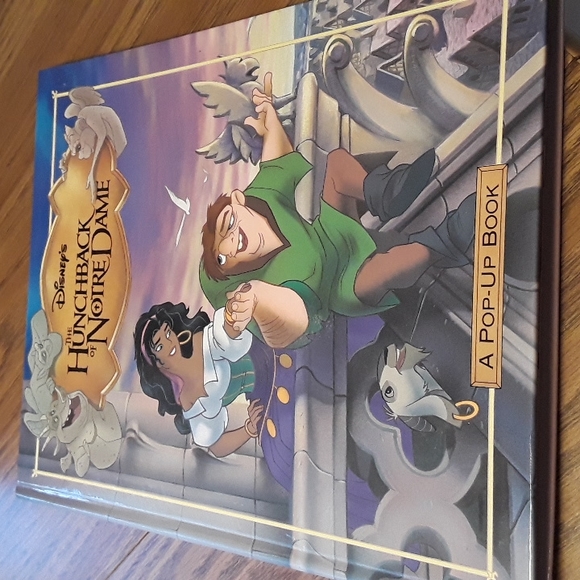 Disney | Other | Disney The Hunchback Of Notre Dame Popup Book Bundle ...